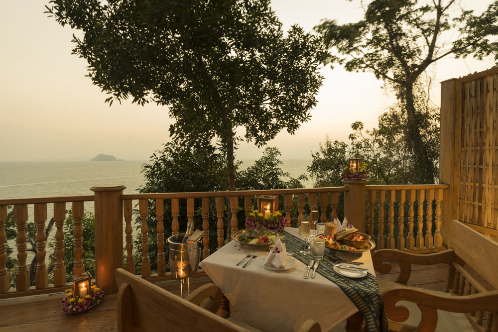 In-room Dining | Santhiya Koh Yao Yai