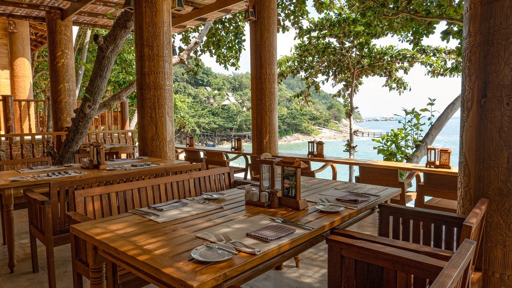 THE TITAN RESTAURANT | Santhiya Resorts & Spas