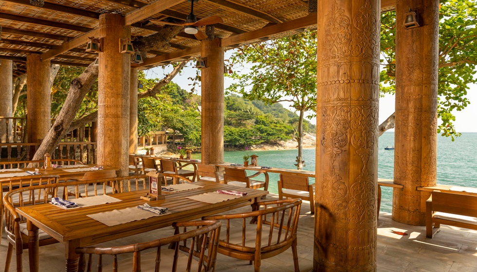 The Titan Restaurant | Santhiya Resorts & Spas